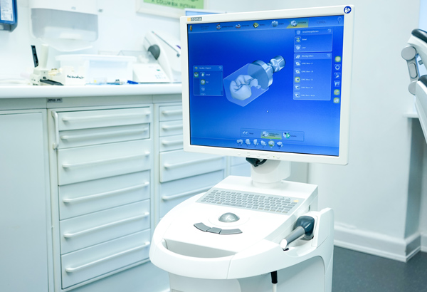 Cerec 3D in Winterhude & Barmbek - Zahnarzt Dr. Friedrich Korden